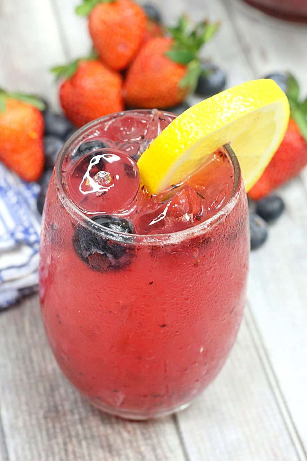 Refreshing Mixed Berry Lemonade - The Farm Girl Gabs®