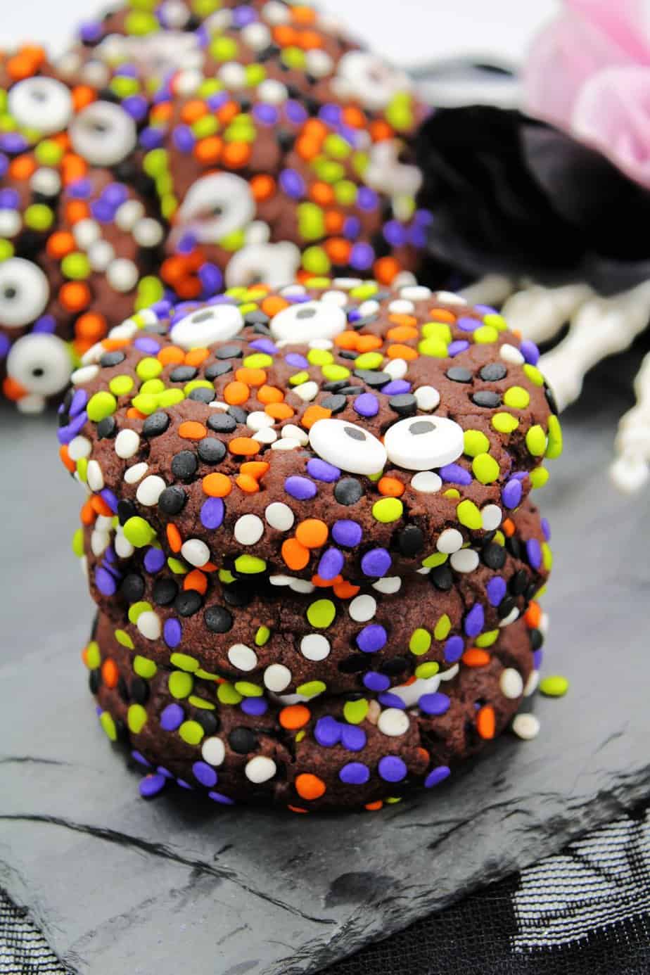 Hocus Pocus Spooky Cookies - The Farm Girl Gabs®