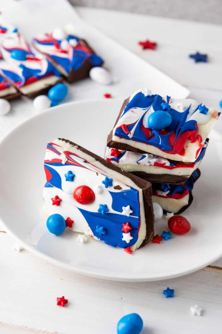 Red White and Blue Chocolate Bark - The Farm Girl Gabs®
